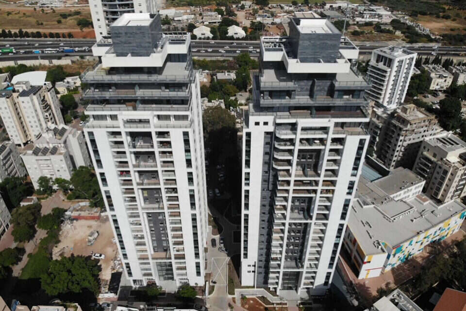 קצר וקולע | ישראל היום