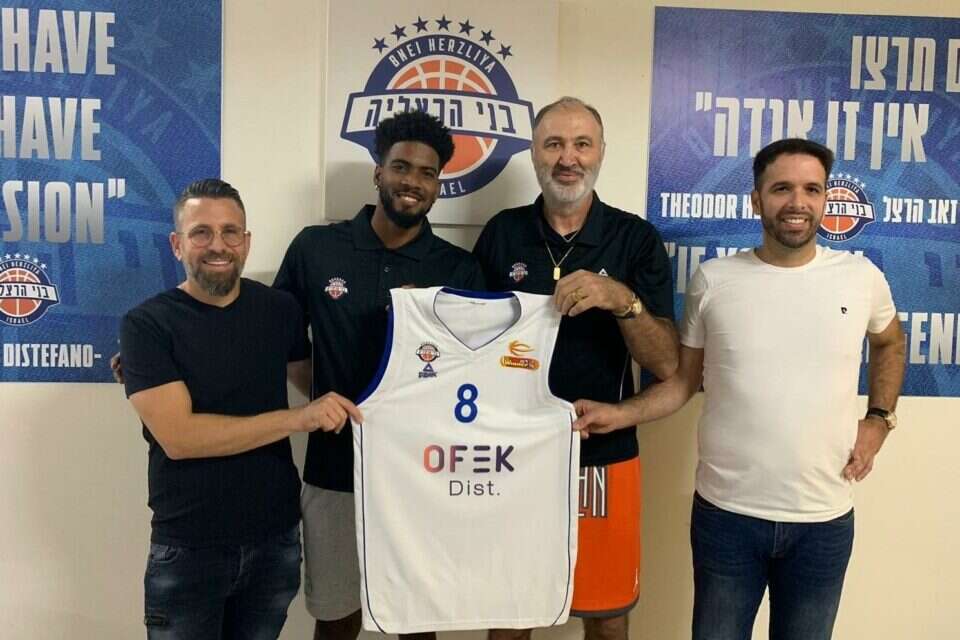 ספונסר חדש לבני הרצליה - Ofek Dist | ישראל היום