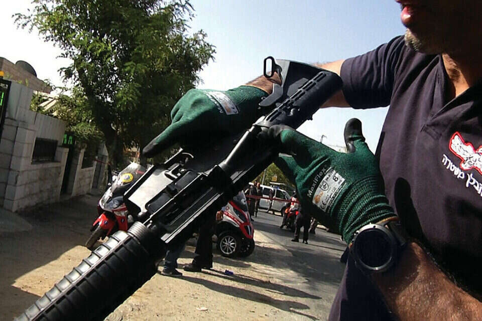 הנשק הנפוץ במגזר: ה־M-16 הפך לסמל סטטוס בקרב עבריינים | ישראל היום