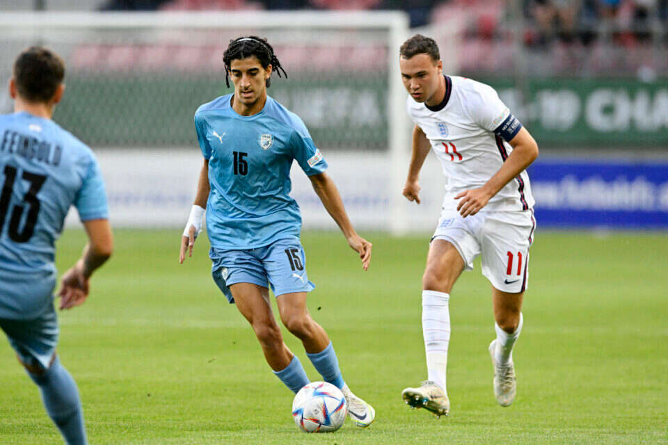 בגלל תנאי מזג אוויר: נבחרת הנוער של ישראל תתאמן במגרש סינטטי | ישראל היום