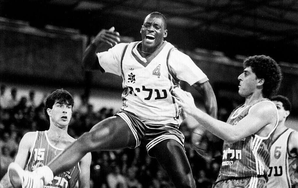 כדורסלן מצוין ואדם אהוב במיוחד: פרידה כואבת מווילי סימס | ישראל היום