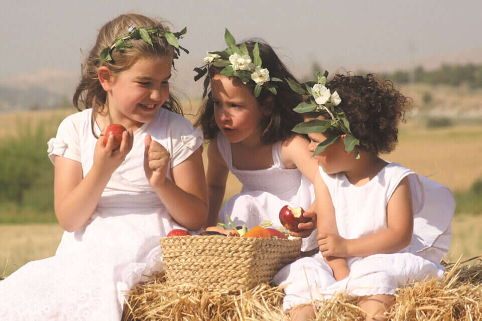 חוגגים בחבל מודיעין // צילום: דודי לזר // חוגגים בחבל מודיעין
