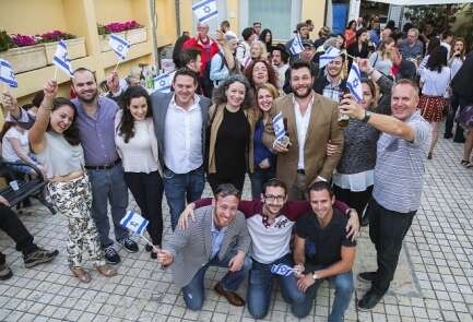 Hundreds of new immigrants celebrate 'Aliyah Day'