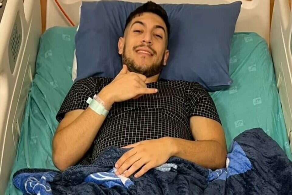 לוקאס סלינאס עבר ניתוח: "זה הזמן לעבוד קשה" | ישראל היום