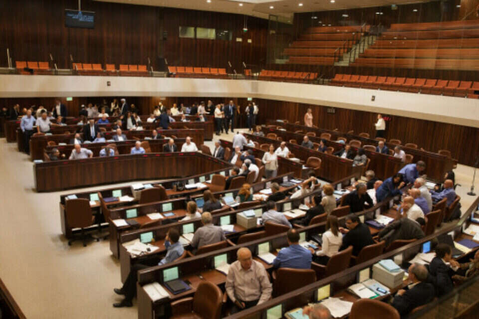 מחקר: ישראל מובילה בפער בשינוי חוקי יסוד | ישראל היום