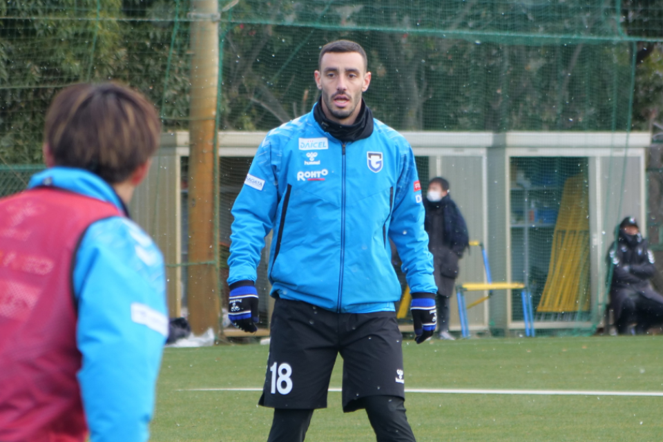 Madness after Neta Lavie's debut in Japan: "Player of the Champions ...