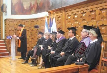 Mayor of Nice receives honorary degree from Netanya college