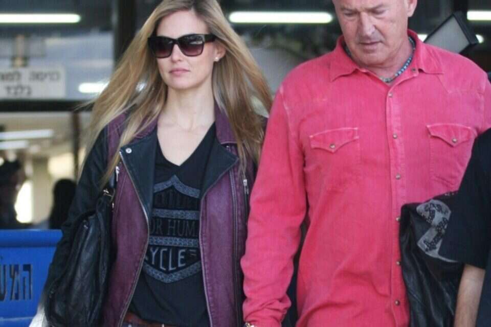 צילום: רוני שיצר // רפאלי עם אביה רפי ביציאה מבית המשפט, היום