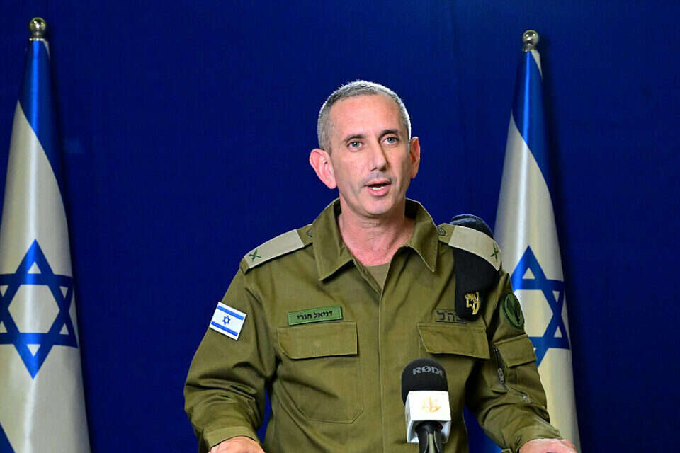 דובר צהל כל חייל שנלחם בעזה נלחם עבורכם החטופים ישראל היום