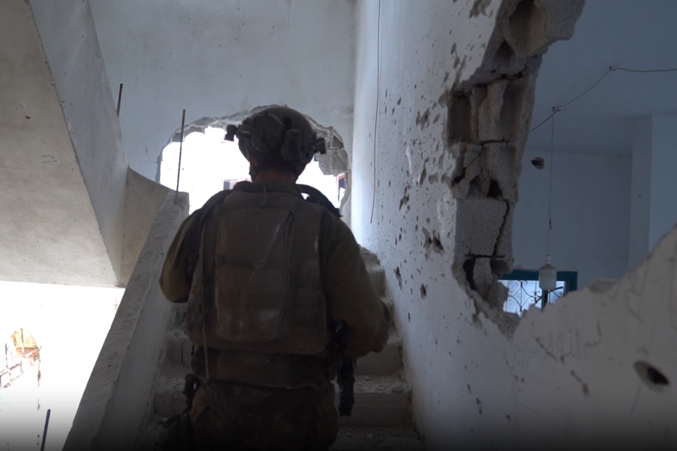 בלב שכונה אזרחית: נחשף מתקן אימונים לירי RPG שהוסתר בתוך מסגד בג'בליה ...