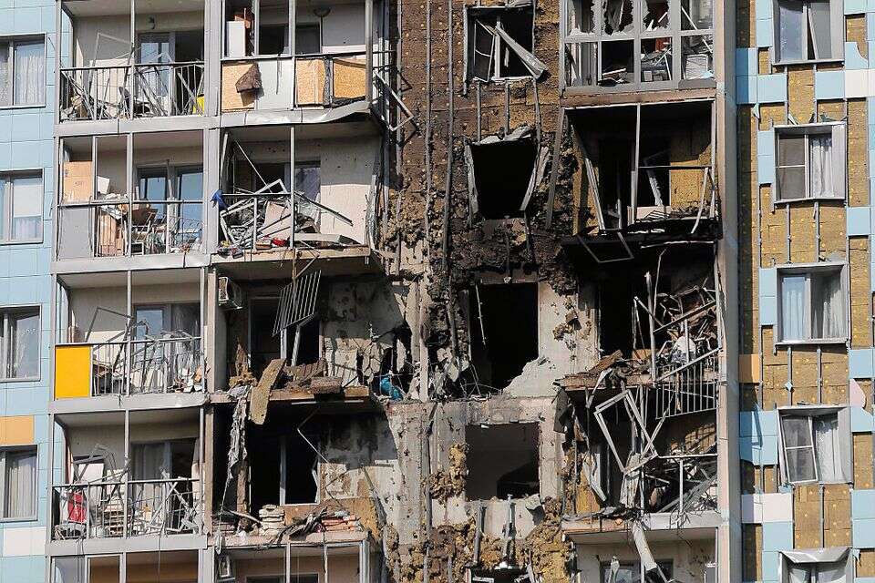 דיווח: אוקראינה פתחה במתקפת רחפנים נגד מוסקבה - הרוג ופצועים במקום ...