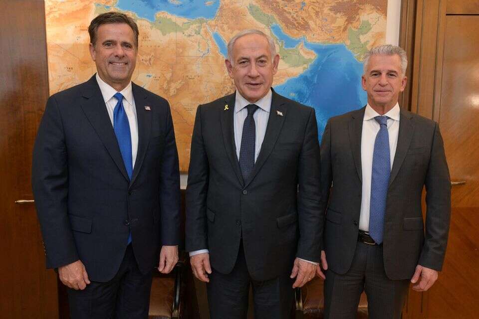 על רקע המתחים מול איראן: נתניהו נפגש עם ראש ה-CIA | ישראל היום