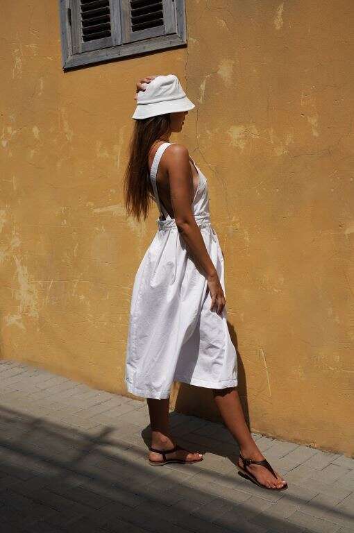 אתא וגריק סנדלס בשת"פ לקיץ ופאוץ' אייקוני: 5 פריטים לסופ"ש | ישראל היום